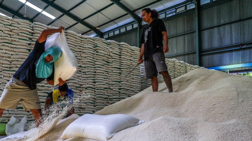Bukan Hanya Di Gudang, Harga Beras Ikut Menguat Sampai Ke Meja Konsumen